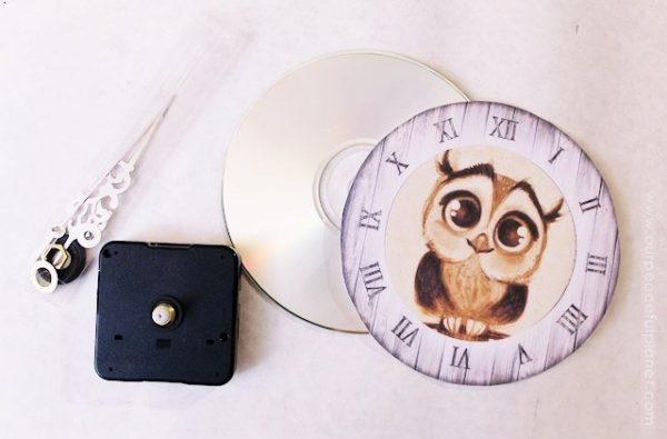 Make a Clock from a DVD – Craft Your Happiness