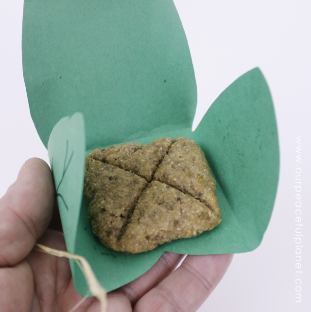 Simple, Healthy Lembas Bread Recipe & Mallorn Leaf Template – Craft ...